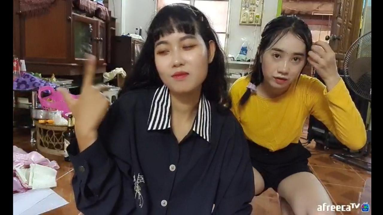 라오스인 시골여캠 비엔티안 야방 리아랑 야시장 쇼핑 먹방 엘로빅 댄스야외 태국라오스베트남 일본 필리핀 미국 아님