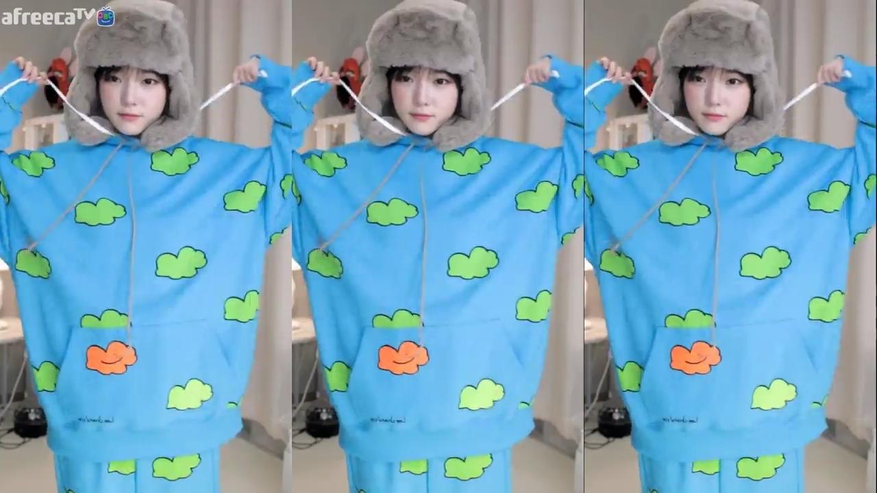 클립 💕👩‍🌾쏘쿠란보 쏘대장누나👨‍🌾💕귀여웡 블루밍 쏘아가 가 국민여동생쏘대장 아프리카전자녀오토바이트월킹고양이사쿠란보