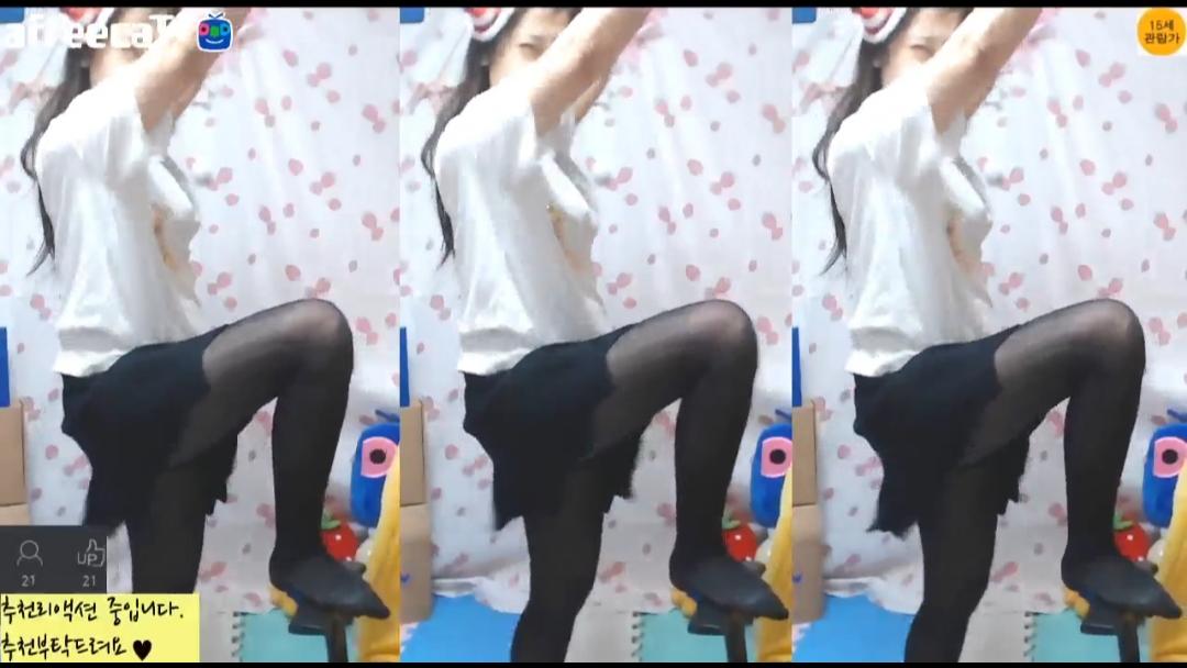 저 동안인가요초성퀴즈 섹시검스오토바이 리액션 편안한 소통 주식상담분석육아줌마 우대♥돼지띠 신입여캠 이슈방송 아프리카tv Vod