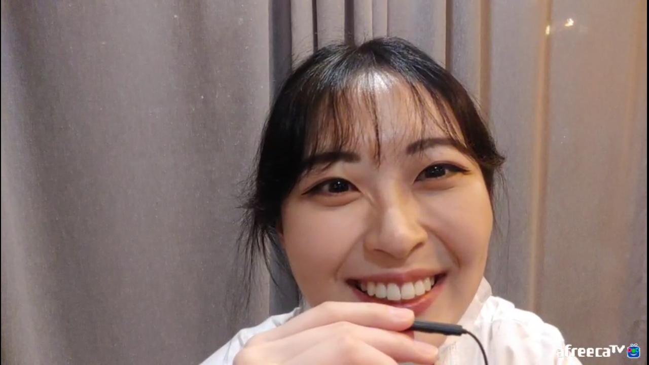 형들 나 뭐 달라딘거 없뗘? (•w•) | SOOP VOD