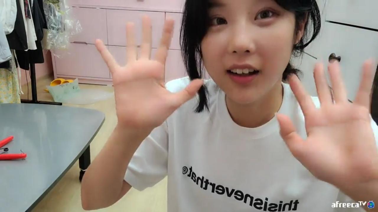 클립 🙋🏻‍♀️👩‍🌾방종 귀여운 덕자누나🐶🙋🏻‍♂️3일뒤에뵈요솥뚜껑 짜장볶음밥 먹방 제로투 트월킹 덕자전성시대 아프리카
