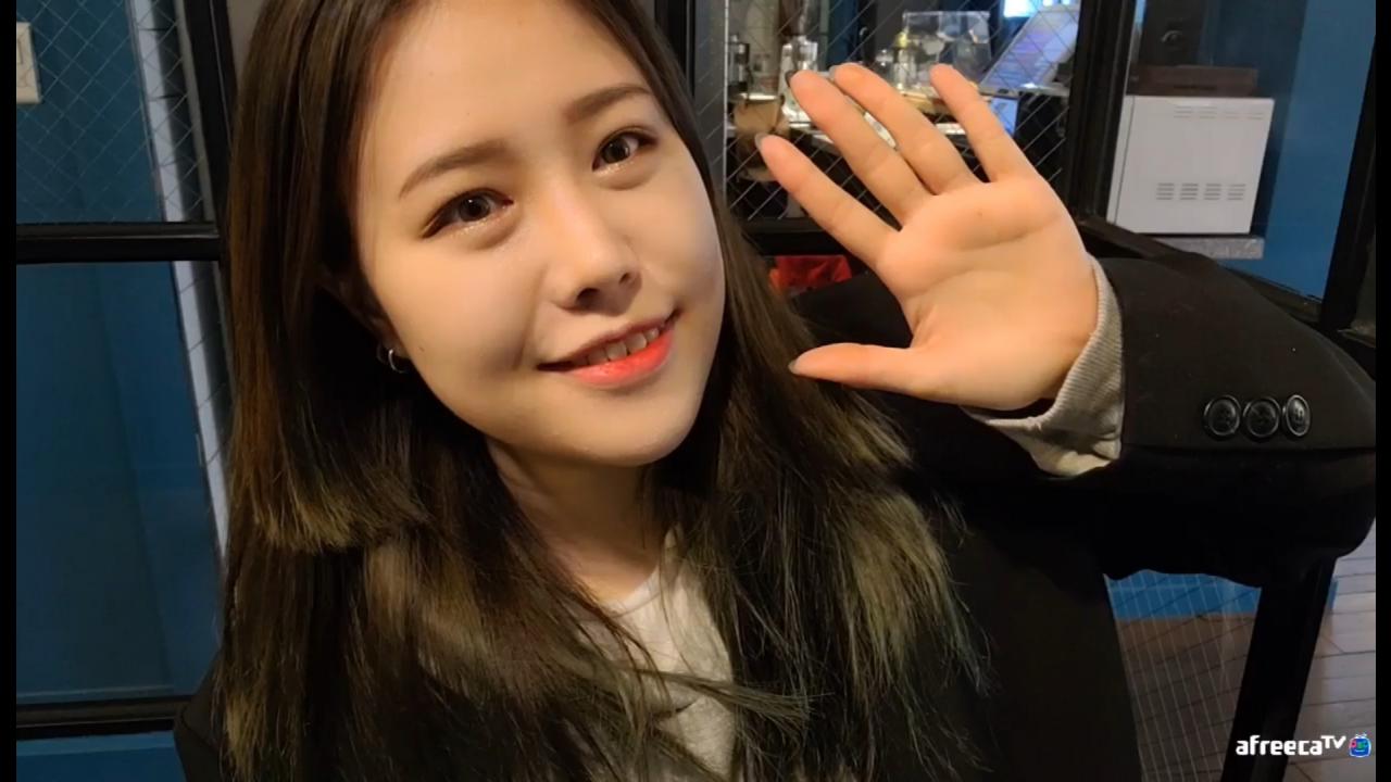 생 수업준비겸 연습하러 댄스연습실 신입여캠 야방 부천 강남 홍대 강서 아프리카tv Vod