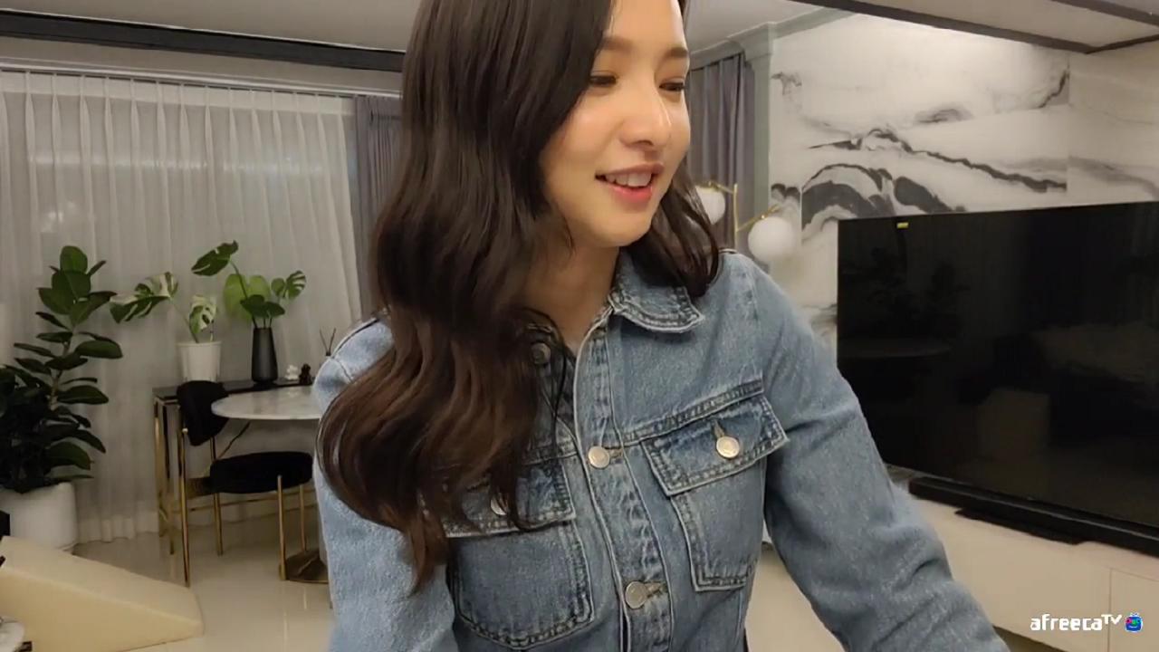 일본인bj유이 존예 피에스타 재이언니가 집에 나를 초대했다 | SOOP VOD