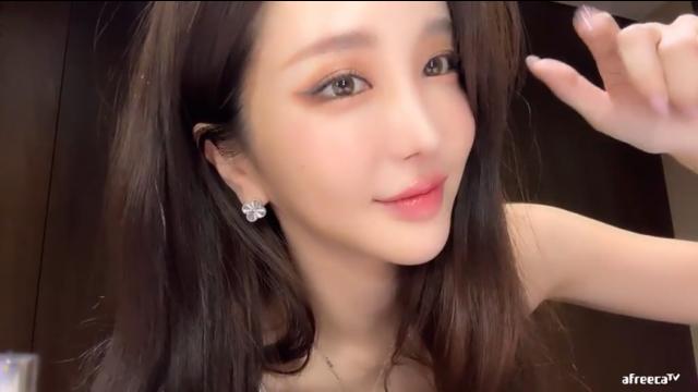 [클립]SSO.쏘님 - 심장이 쿵 [캠리액션] | SOOP VOD