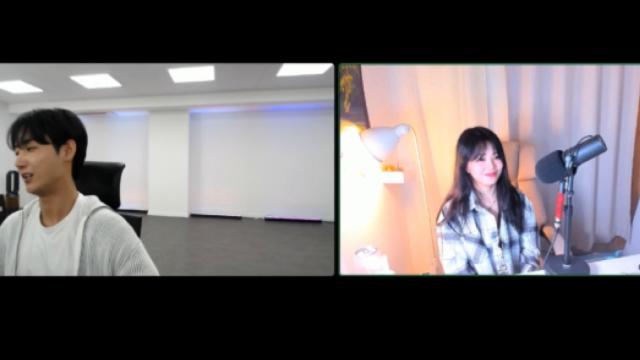 수니그룹 진찰 4.4 ) 🍷두 사람 - 성시경 Bgm.. | SOOP VOD