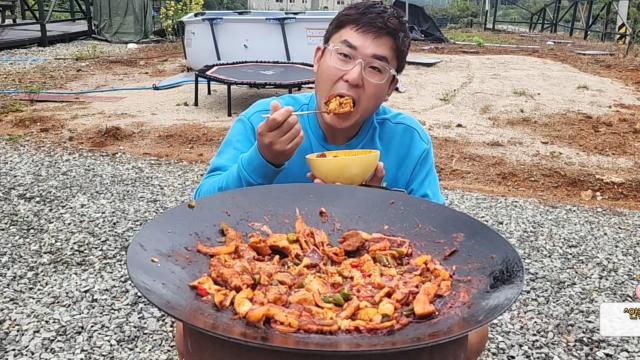 몰래 먹는 솥뚜껑 핵매운 뒷고기오징어볶음 드가자 전남 여수 순천 시골 먹방 쿡방 힐링 Soop Vod