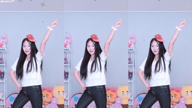 클립 🔞💥 캄성여대🌸 림예이님 롤리폴리 섹시댄스💥🔞캄성여대 원조 솜신 림예이 파이팅 Roly Poly Soop Vod
