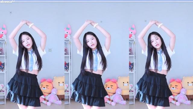 클립 🔞💥 캄성여대🌸 림예이님 Roller Coaster 섹시댄스💥🔞캄성여대 원조 솜신 림예이 파이팅 청하 롤러코스터