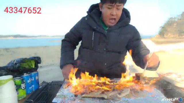 [캐치]🔥화재🔥#항정살 #먹방 #후~후~ [BS]베쏘☆ 2020.11.30 | SOOP VOD