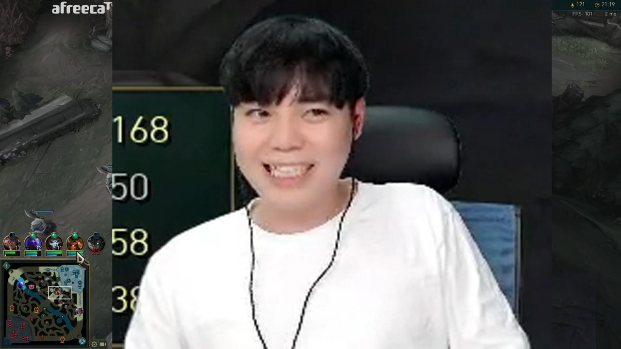 윤종 형 마오카이 몇판 해봤어 윤환 미안한데 계속 그 멘트 치니까 던지게 되잖아 아프리카tv Vod