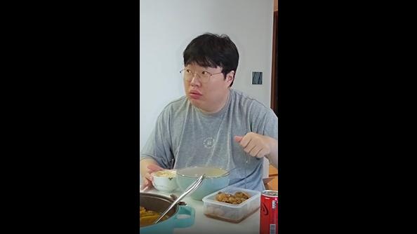 오리 : 설거지는 자기가 해~ PTSD온 봉준 | 아프리카TV VOD