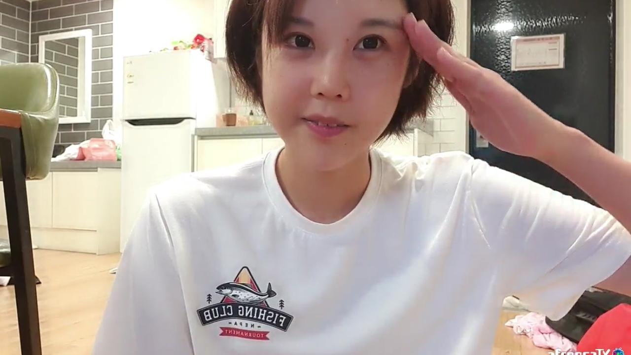 클립 💥👧단결 덕자누나👧💥구례에 갇혔어요집으로가는 다리가 붕괴되었어요완주를 미뤄야 할 것 같습니다 덕자전성시대 아프리카