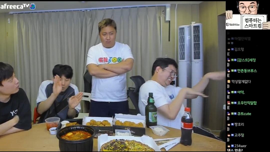 🔥감스트x민교 이디엠듣다가 갑자기 급발진 댄스ㅋㅋㅋ🤣🔥 운전댄스 찌르기댄스 Soop Vod