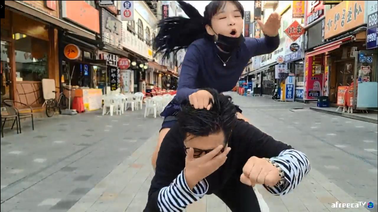 [클립] 짭태우x꺅이 - Ride On Me | SOOP VOD