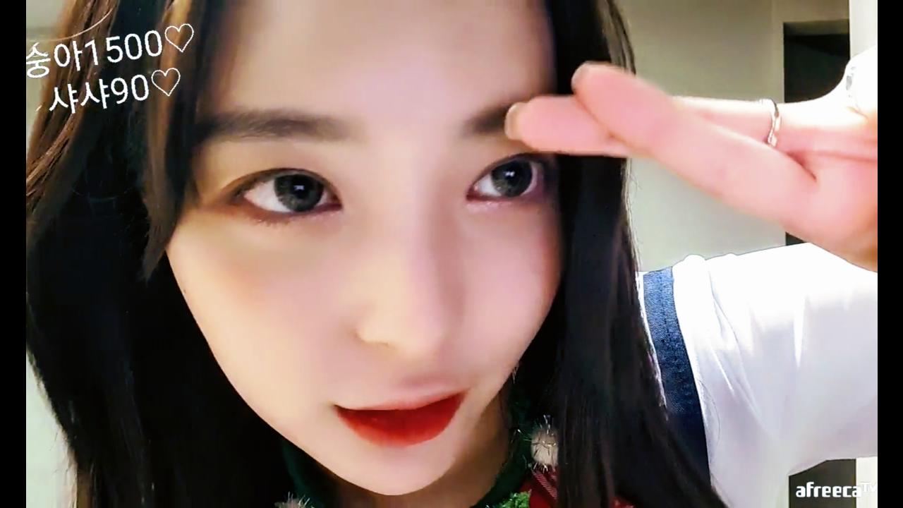 [클립]BJ하은 - "세라복 입고 외출을 하라구요?"(feat.존예) | SOOP VOD