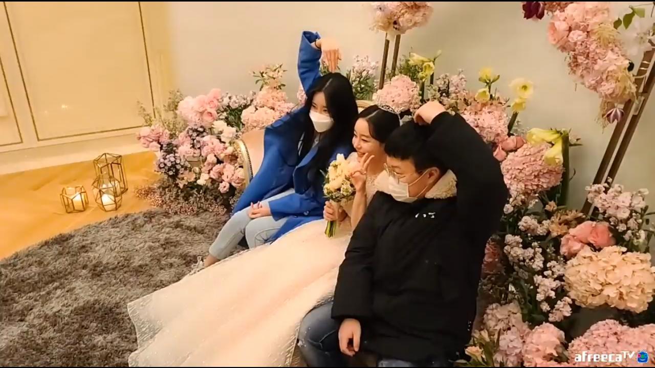 고은 결혼식 기념사진📷 오리3보미봉준빙첸 아프리카tv Vod