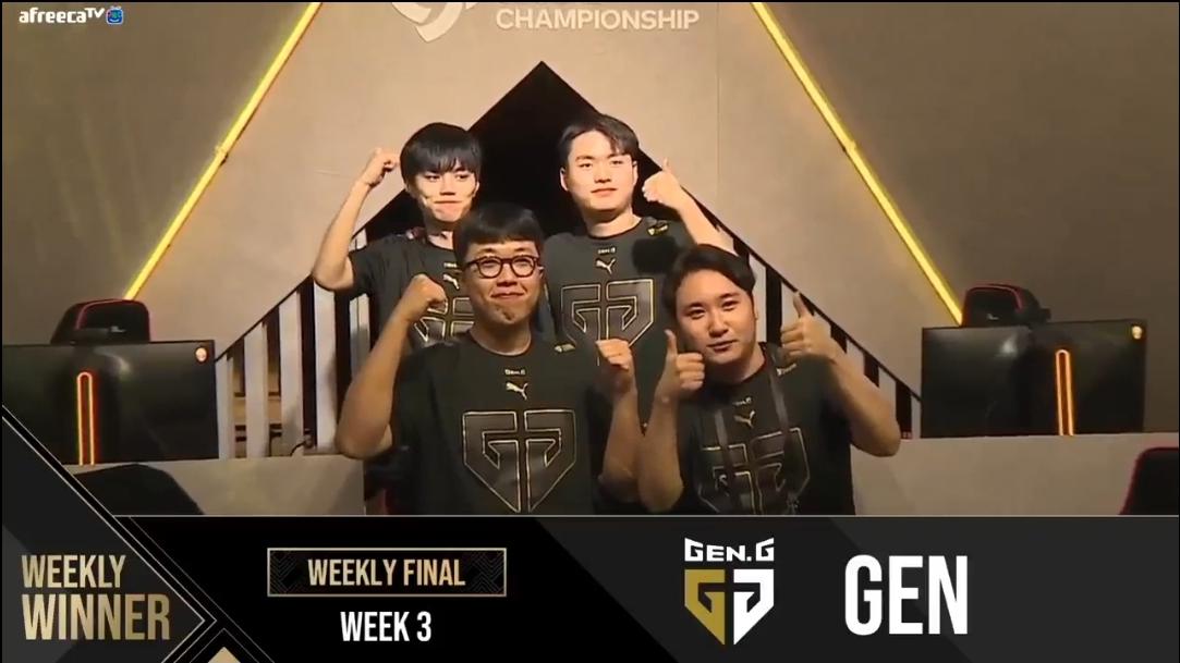 [클립] 젠지 경기력뭐임? 위클리 파이널 W3 D1 M2 /PGC 2021_211211 | SOOP VOD