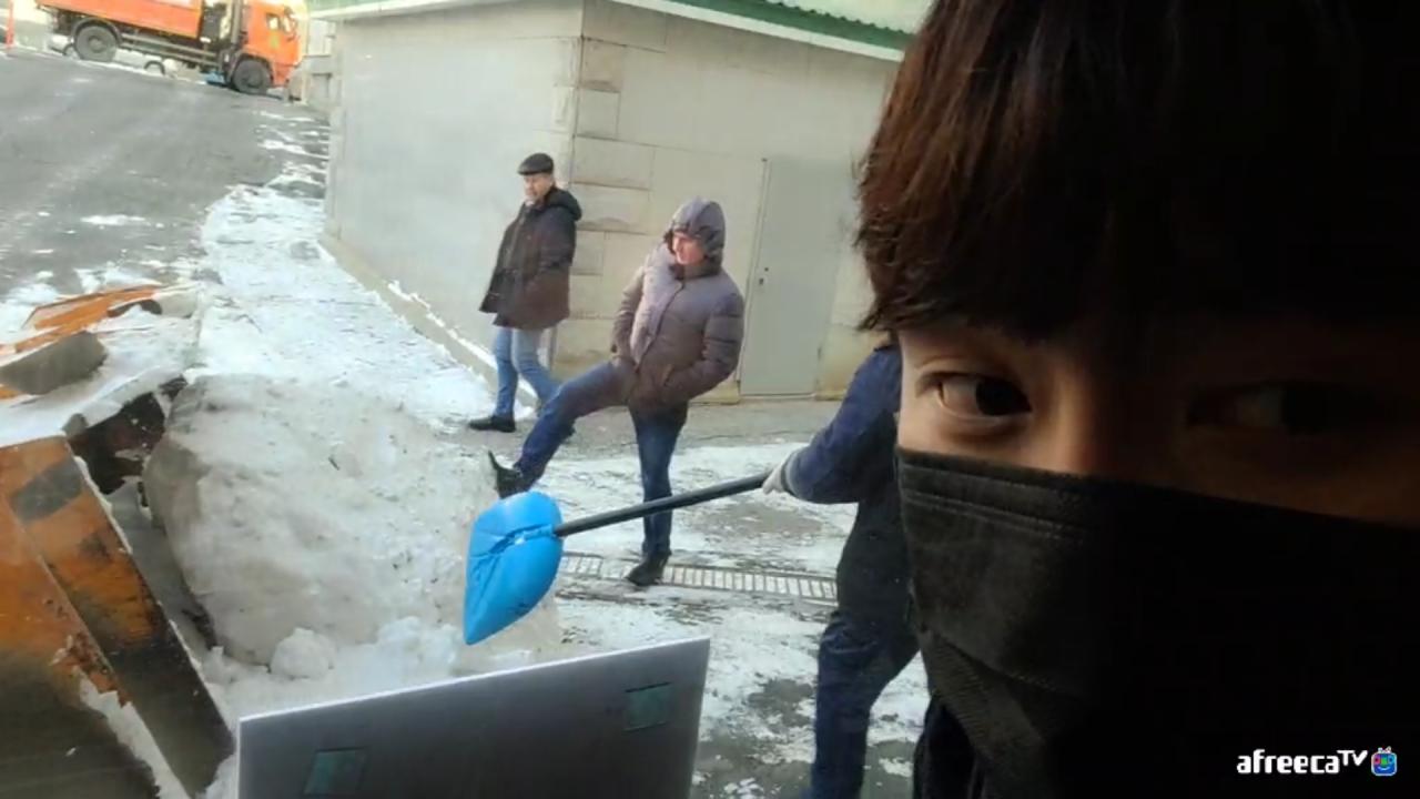 클립 🇷🇺 러시아진상손님~😠러시아 북한식당 갑니다 북한여성분들떨리네요 방송인차돈 제로투코카인트월킹고양이철기중대 아프리카
