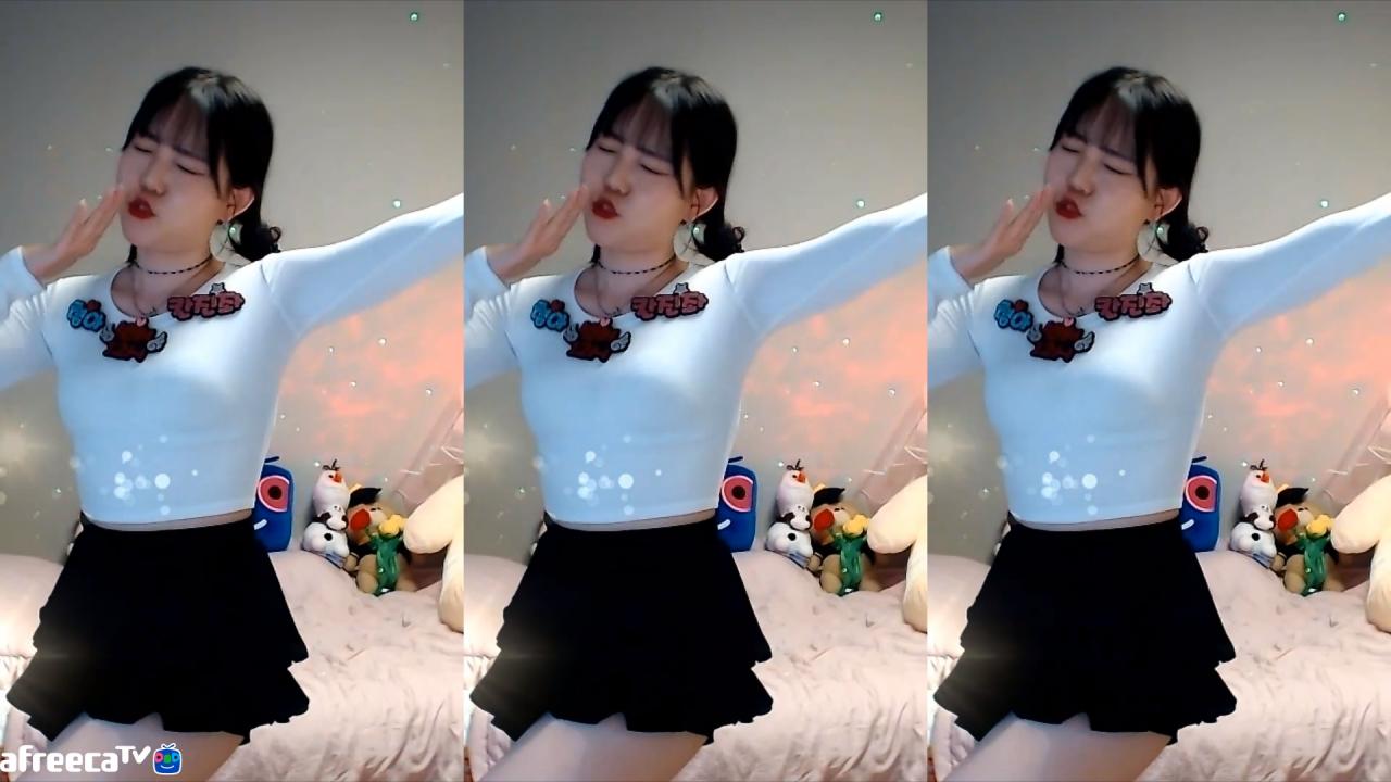 바나나차차 ️ 썬블링 ♠️ 클립 신입여캠♥ 팬갑시 뽑기 Or 리액션 룰렛혜자방 4자리 역팬 Or 방셀 아프리카tv Vod