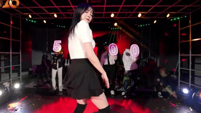 레드팀 경아 - 엉덩이 흔들어봐 [클립]댄동시그니처TOP10 - 28회- | SOOP VOD