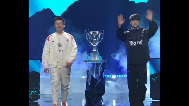 [클립]T1 vs WBG 선수 소개 | SOOP VOD