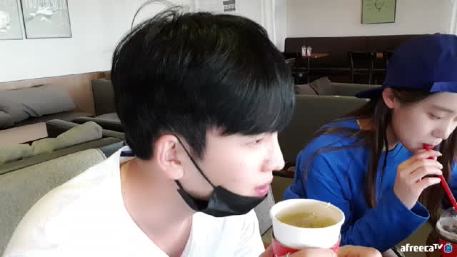 김인호x수빈 칼국수 먹방 | SOOP VOD