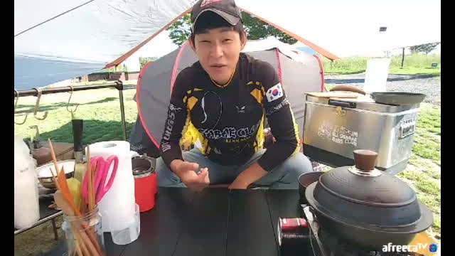 밀양 낙동강 4박5일 2일차 배스낚시 중량 한달퀵뷰 바다감성 낭만캠핑 먹방 남캠 Soop Vod