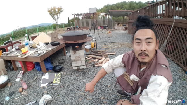 Bj금진 한양노비세끼 체험 2일차 녹슨 무쇠가마솥 닦기 조선남캠 현실배그 파밍 자급자족 야생 시골라이프 서대문이대길