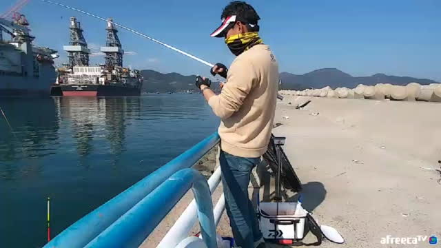 감시2거제도 느태 바다낚시 감성돔 흘림 막대찌 중량맞히면 한달퀵뷰 배스낚시 혼술 캠핑 바다 낭만 먹방 남캠 찌 아프리카tv Vod