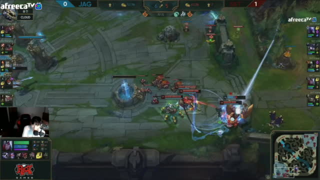 [생]] 롤/LOL 롤챔스 개막전 SKT vs JAG SKT 극성팬 저교수의 시점 | SOOP VOD