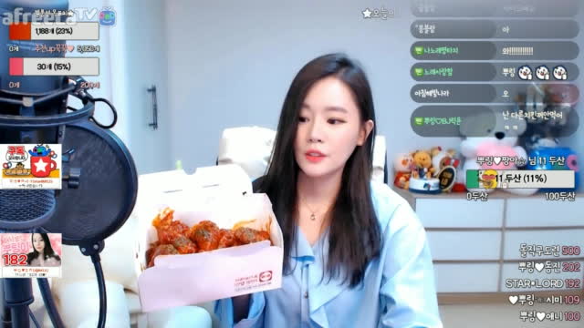 [생]신입여캠 뿌링 BHC 양념치킨+뿌링소떡 먹방/통팬 퀵뷰★ | SOOP VOD