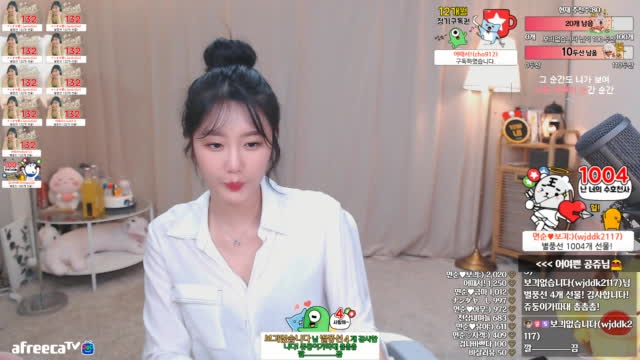 [생] 부산여캠) 백두산 172cm 건빵환영 팬갑퀵뷰♡ 면순잉 :) 신입여캠 | 아프리카TV VOD
