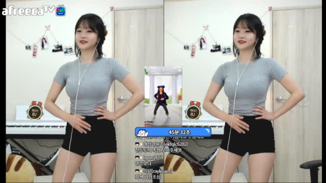 클립 박민정 구미베어 박민정 여캠소통전자녀배틀그라운드롤리니지스타피파메이플교복검스섹시커스살스오토바이고딩교복학생경운기경찰댄스트월킹