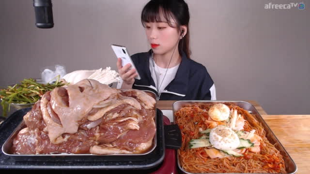 [생]오리양념갈비 3kg + 비빔막국수 먹방!! | SOOP VOD