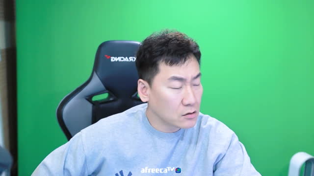 난닝구왔다 신규캐릭터출시 카발온라인 다크메이지 리뷰합니다 추억의게임 이건 레전드게임 미르4 리니지 아이온 세븐나이츠 안함