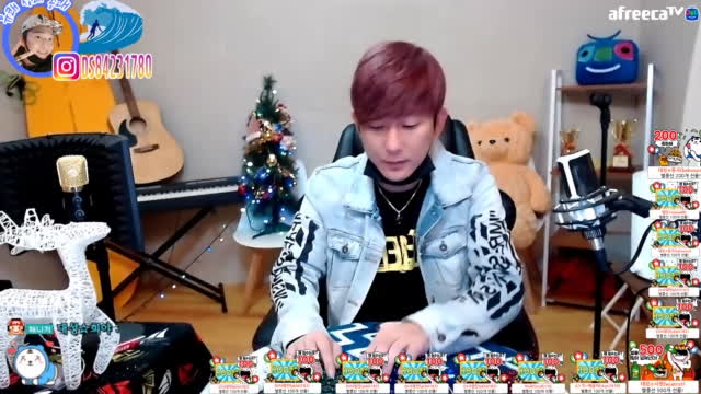 오늘 찬미님 천상의목소리4대회 나갑니다투표좀 많이 부탁드려요~아프리카의 노예 대성이형꼰대즈늙은이즈부천갓엔터