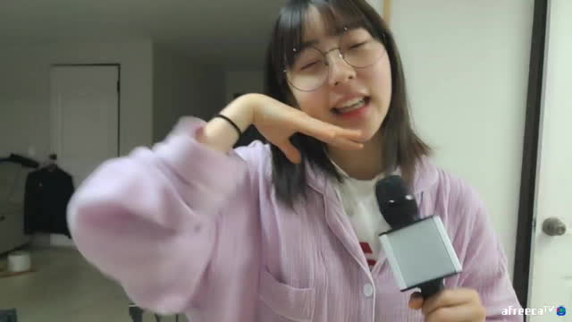 클립 🎶🎤폰서트 쿠크다슬🎤🎵시골 쥐는 영원한 시골 쥐 아프리카전자녀오토바이트월킹고양이발충사쿠란보 쿠크다슬♥️ Soop Vod