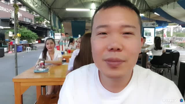 태국 은 파티가 어떨까요 같이 안구정화 해요~100명 여자들이 서빙하는곳ㅜㅜ 해외 코믹방송 베트남 일본 야킹 아님요