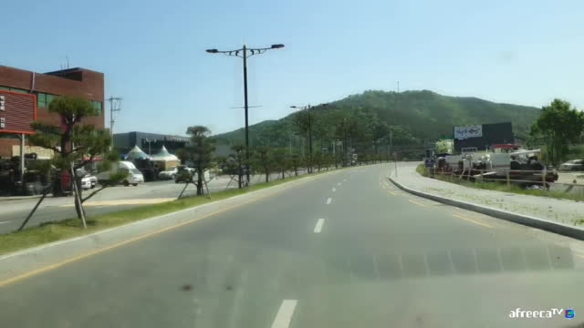 람보느기니드라이브ㅡm민물바다루어m원투잉어붕어낚시여m자연여행운동캠핑카m신입스타욱이남m요리먹방술먹방m산노숙텐트생활m노래음악선물m공포