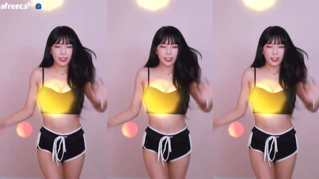 클립 생수다쟁이 고정팬 구해요♥ 댄스전문점 팬가입댄스 댄스리액션 신입여캠 다이아나 해미s2 아프리카tv Vod