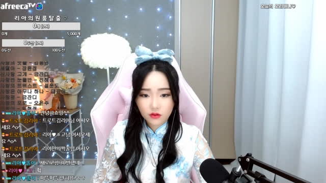 95일차♥ 깜찍발랄 트롯여신과함께하는 트로트 세상속으로~♡ 트로트여신 라이브 소통 브금신청 Soop Vod