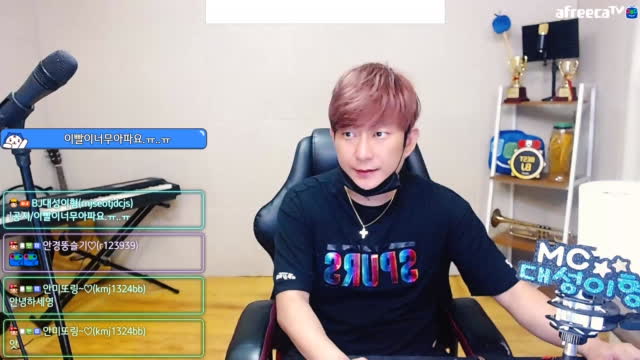다이어트1일차 시작부천음방음악뮤지컬ccm댄스리액션아뮤페갓엔터광우협동조합대과장춤추는곰돌갓성은먹방