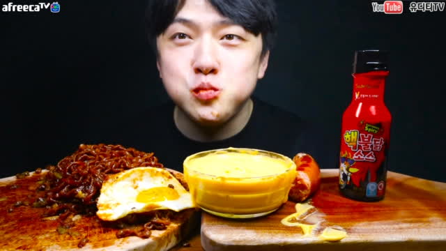 유디티 마피아떡볶이 명랑핫도그 핵불닭 뿌링클 황금올리브 닭강정 짜장면 햄버거 돈까스 통수육 통스팸 아웃백 삼겹살 리얼사운드