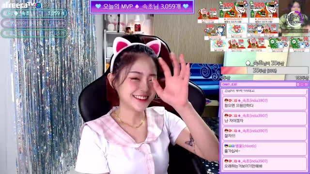 찐신입여캠 부해장님 해장등극 30두산♡ 라스고 19살 인척 교복입었는데 큰손님 키워주세요 5자리 24노방종 92룰렉