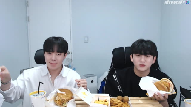 Bj승찬 싸이 플렉스 버거 먹방건빵우대방송 10개팬가입 시 애드벌룬 가능 퀵뷰7일♥ 먹방 투비제이 인천 부평 아프리카