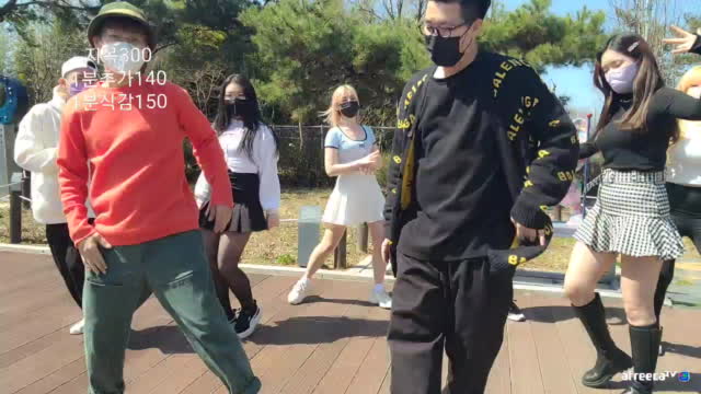 [클립]번개 x 태우 x 히꼬 x 하온 x 봉남 x 쩡아 x 주주 x 정화 - Dynamite | SOOP VOD