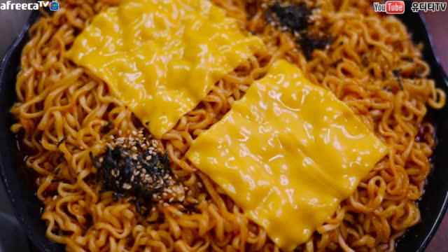 유디티 마피아떡볶이 명랑핫도그 핵불닭 뿌링클 황금올리브 닭강정 짜장면 햄버거 돈까스 통수육 통스팸 아웃백 삼겹살 리얼사운드