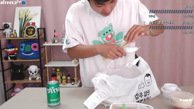 신입남캠8월고생많으셧습니다 개혜자뽑기50개 솜사탕맛집 귀인찾습니다 타격감맛집 부천 대구 강남 부산 남캠 먹방 쿡방 스타