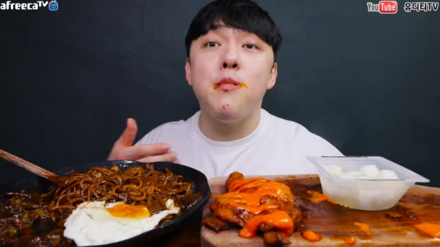 유디티 마피아떡볶이 명랑핫도그 핵불닭 뿌링클 황금올리브 닭강정 짜장면 햄버거 돈까스 통수육 통스팸 아웃백 삼겹살 리얼사운드