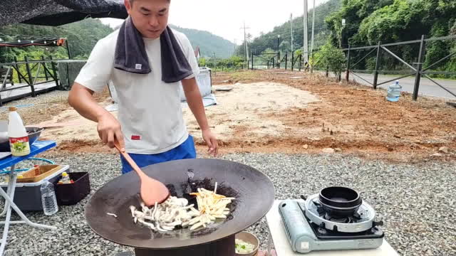 클립 시골밥상 20첩 반찬 황제 솥뚜껑 비빔밥 And 전복 된장찌개 전남 여수 순천 시골 먹방 쿡방 힐링 여행 아프리카